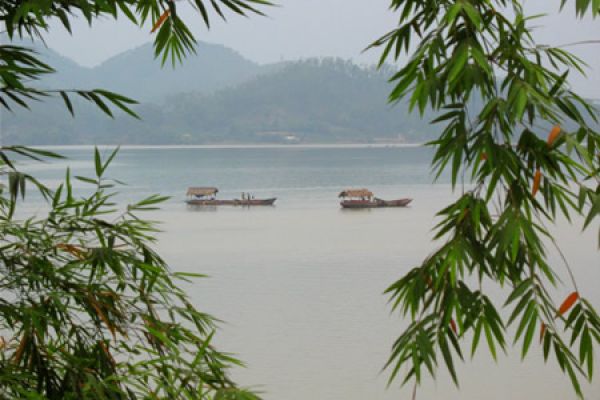 Visiting the largest irrigation reservoir in Vietnam: Dau Tieng lake ...